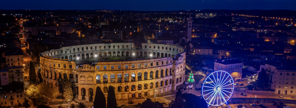 Advent by the Sea: A Magical Winter in Pula & - Arena Campsites